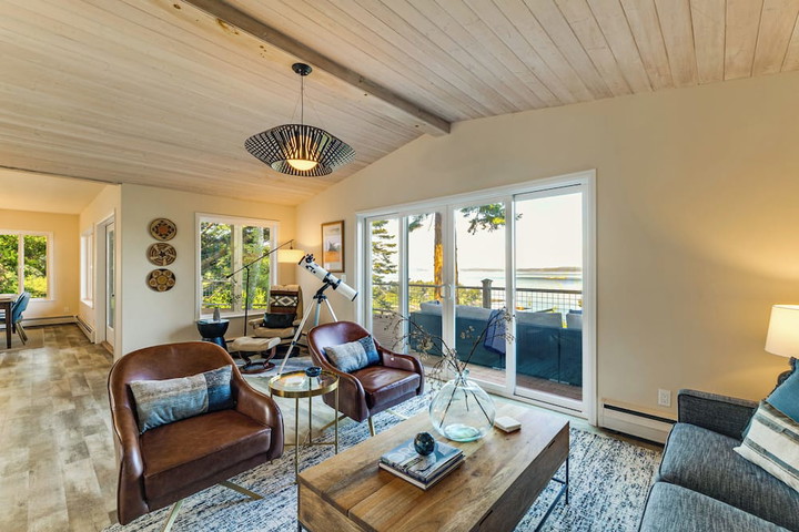 Snow Goose Point: Stunning Views & New Hot Tub! - Anacortes, WA