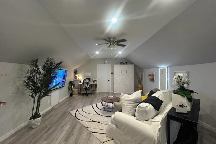 5 Mins Walk To Beach-gated-bahamar-cable Beach-1200 Sqft - Nassau