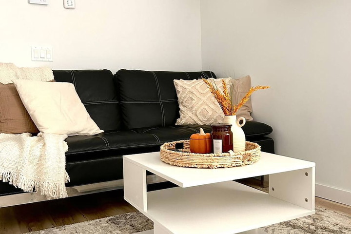 Beautiful Park Side Apartment - Steinbach