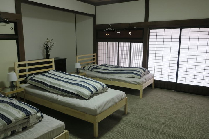 5 Minutes From Azumino Interchange! Ideal For Families And Groups Staying Together! A Private Old House That Can Accommodate Up To 14 People In 5 Bedrooms! Barbecue Available On The Terrace! - Matsumoto
