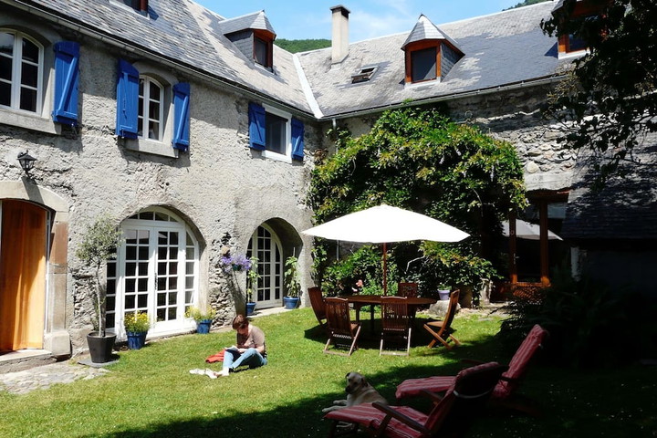Casa Dartos: A Large, Old Village Housevery Quiet And Cozy. - Campan