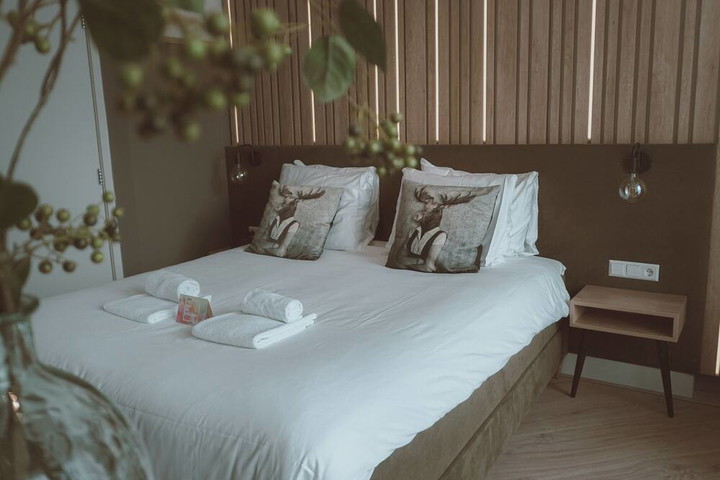 Luxurious Hotel Room For 4 People With Air Conditioning, Nespresso Machine And A View Over The Meadow. - Barneveld