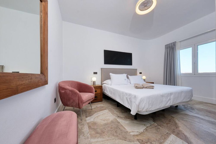 Casa Serena 10, Suite  1  Breakfast Included (+18) - Lanzarote