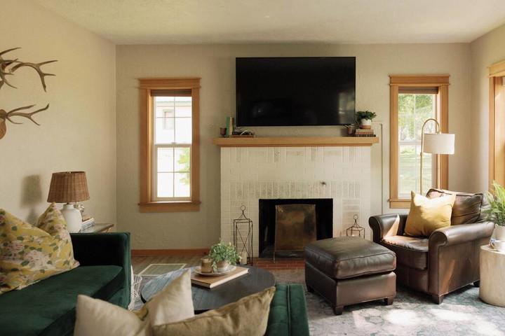 New! Abbott Creek Cottage: 2b/1b Charmer 15 Minutes From Glacier, Great Location - Columbia Falls, MT