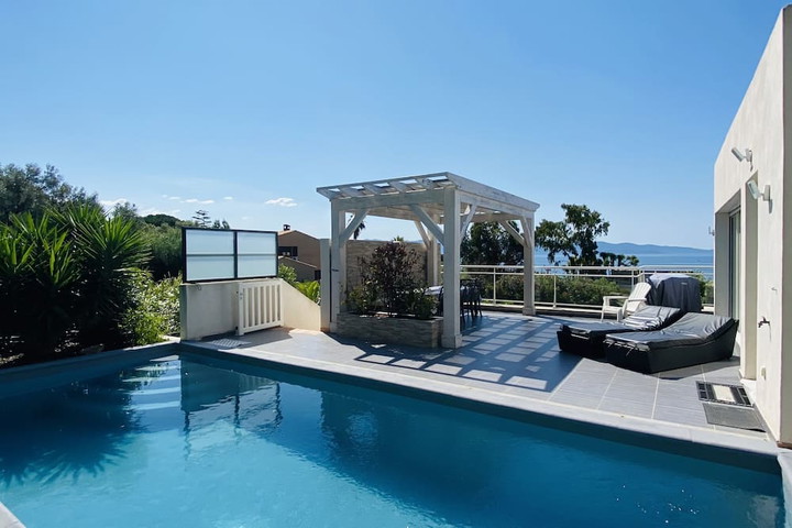 Villa Prestigieuse Piscine Et Bord De Mer Sur La Rte Des Sanguinaires - Ajaccio