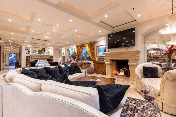 Luxury Ocean Bluff Villa - Dana Point, CA