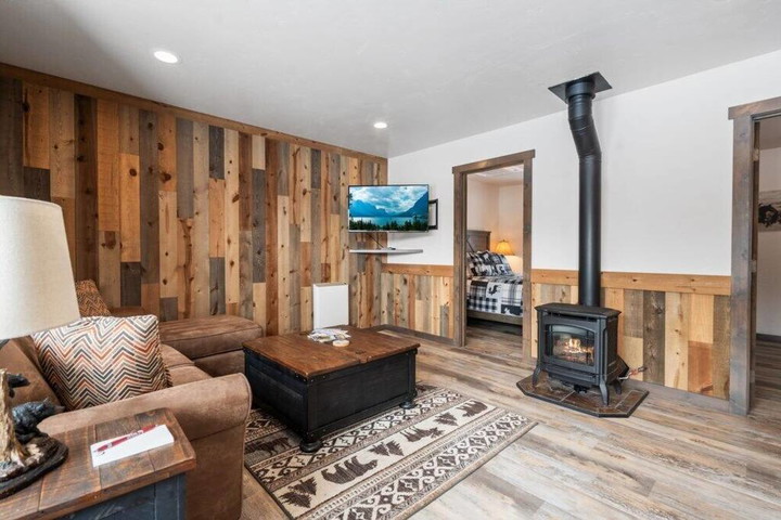 Deer Moon Cabin, Whitefish, Ski And Hike - Glacier National Park