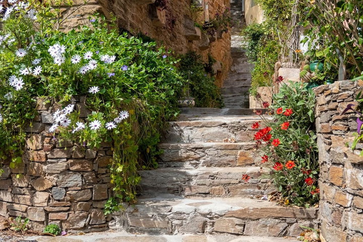 Sun-kissed Sailing Adventure In Provence-alpes-côte D'azur - Le Lavandou