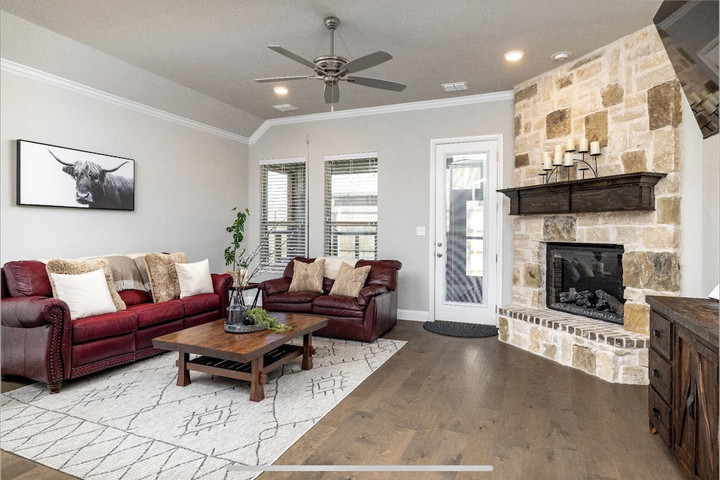Brand New Luxury 2 Bedroom Home In Decatur, Texas! - Decatur, TX