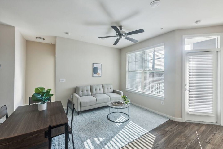 Design Moderne I 2 Chambres/2 Salles De Bain I Propriétés Par Preston - Pearland, TX