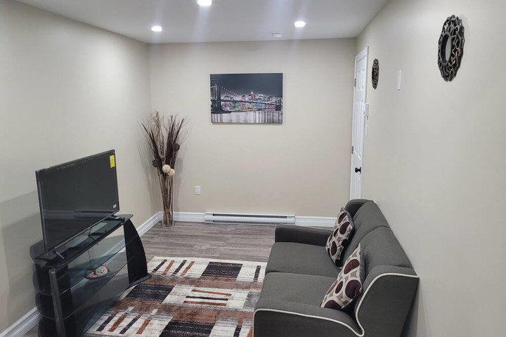 This Beautiful Comfy Basement Apartment 5 Minutes From The Park. - Saint John