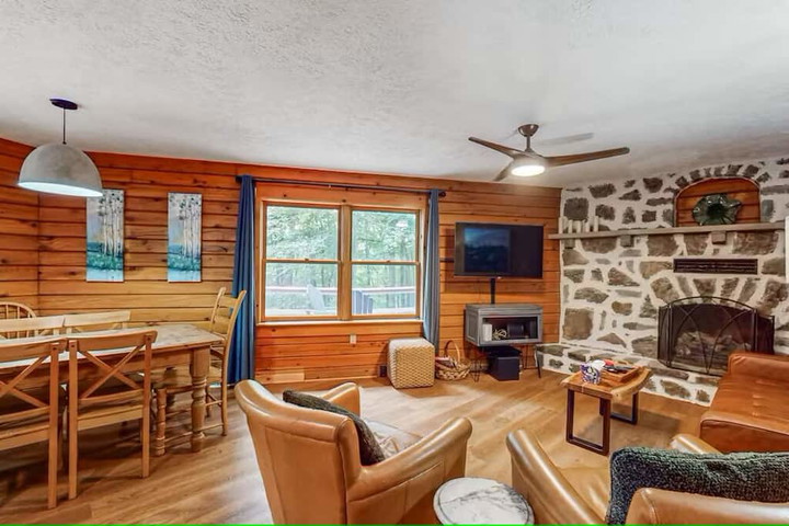 Cozy Log Cabin Near Ski Area/lake + Hot Tub - Deep Creek Lake, MD