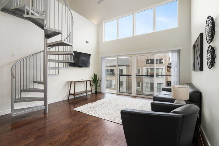 Luxury 2-bed 2-bath In Grandview - Dublin, OH
