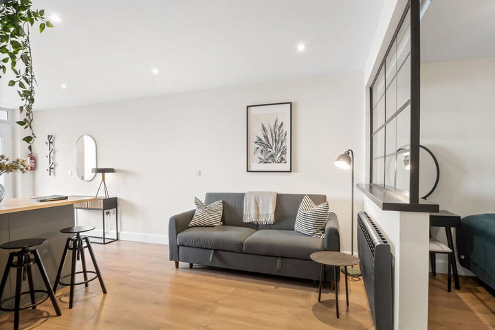 Apartment 296 - Clifden - Sleeps 2 Guests  In 1 Bedroom - Clifden