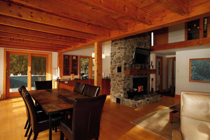 Exquisite Lakeside Retreat Directly On Lake Memphrémagog Offers Serene Getaway. - Magog