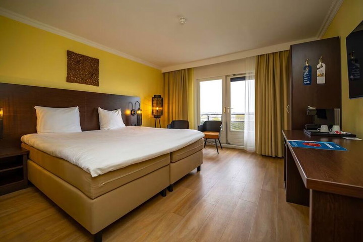 Unwind By The Sea! Free Breakfast, Balcony, Steps To Beach! - Groede