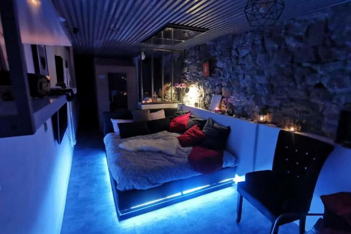 Sweet Loft Grenoble-love Room Avec Jacuzzi & Sauna - Grenoble