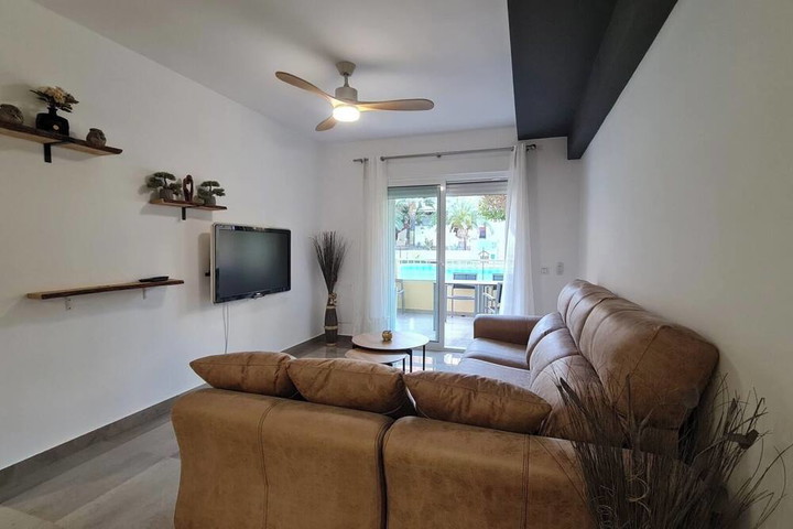 Apartment With Direct Access To The Pool - Aguadulce