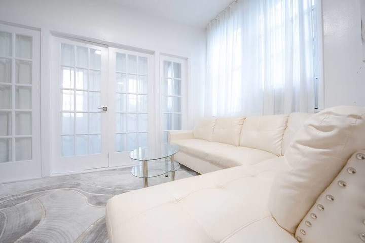 Gorgeous Nyc Home - Prime Location + Easy Parking! - White Plains, NY