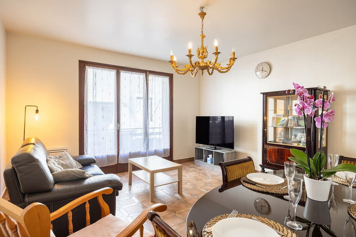 Appartement De Vacances "Gîte Le Scaphandre" Avec Balcon Et Wi-fi - Espalion