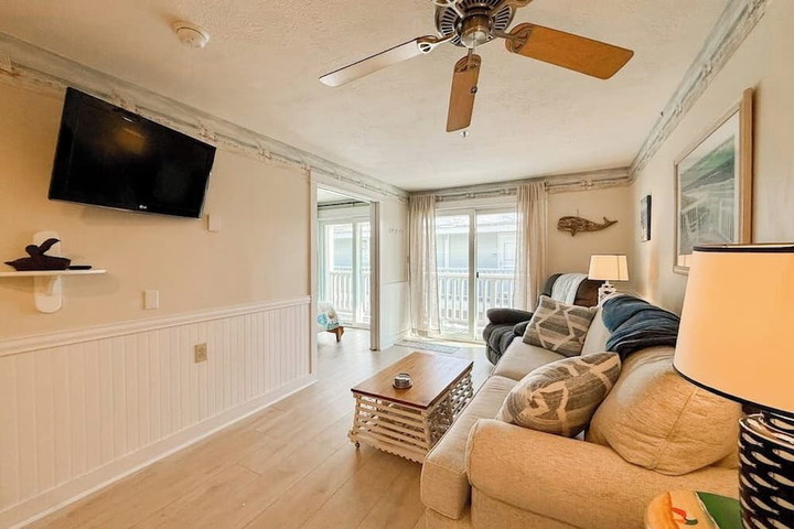 Coastal Luxury Condo Steps From Wells Beach W/ Ac, Wifi & Full Kitchen - Wells