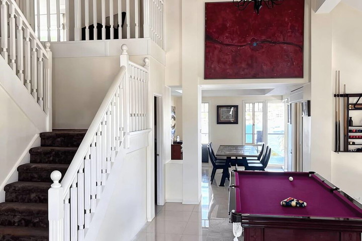 Lake Macquarie Waterfront 5 Bedroom Luxury Home With Private Jetty And Pool Room - Caves Beach
