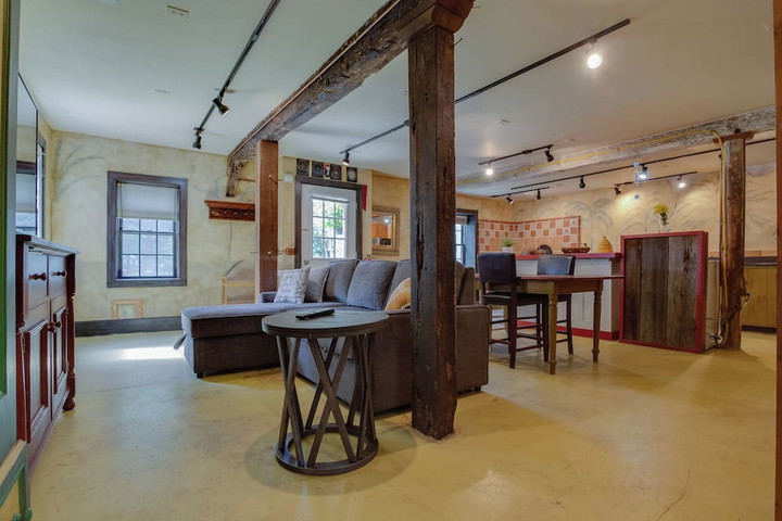 Toad Hall Carriage House-quaint Family Friendly Home On A Historic Estate - Cooperstown