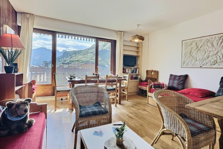 A 150m De Las Pistas De Esquí, 2.o Piso, Vista Calle, Balcón, Tv, 45m², Tignes - Tignes
