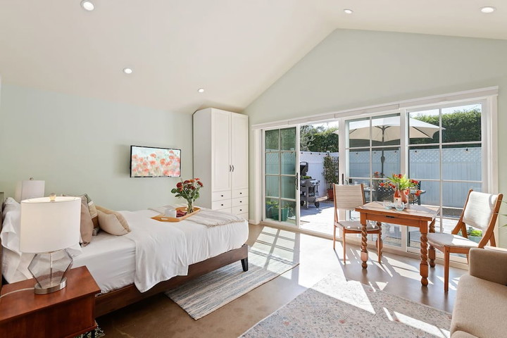 Comfortable Montecito Studio Cottage Walking Distance To Beach! - Montecito