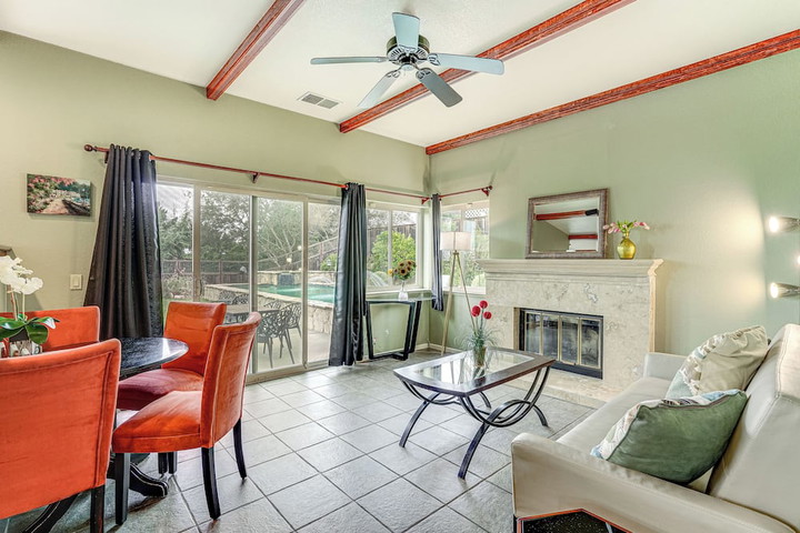 Wine Country Gateway W/ Views Btwn Napa & Sf - Vallejo, CA
