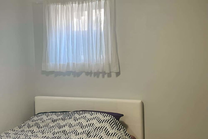 Spacious And Bright, Basement-furnished Apartment In A Townhome - Kanata