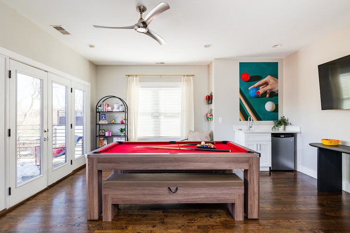 Game Room + Rooftop Deck: Minutes To Downtown Nashville - Brentwood, TN