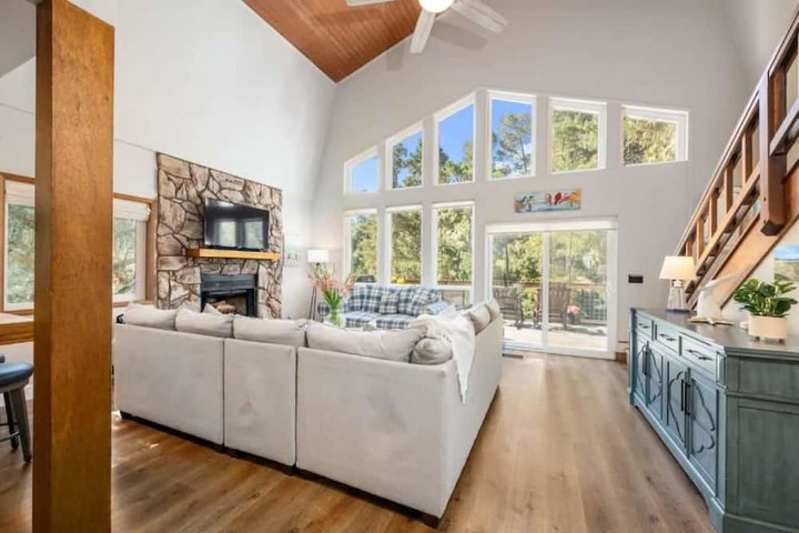 Coastal Retreat Big Sur Style  King Beds  Ev+pet - Cambria, CA