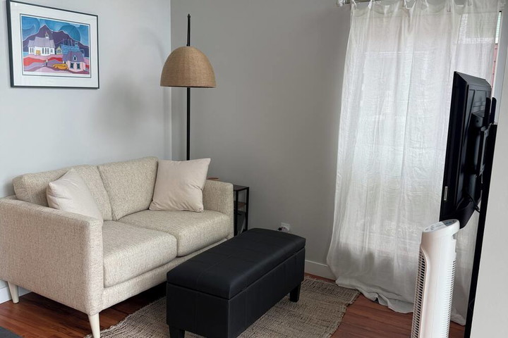 Welcome To The Hanson Hideaway Located In The Heart Of Downtown Whitehorse. - Yukon