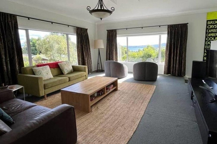 Spacious 4 Brm Home With Spa And Large Garden - Taupō