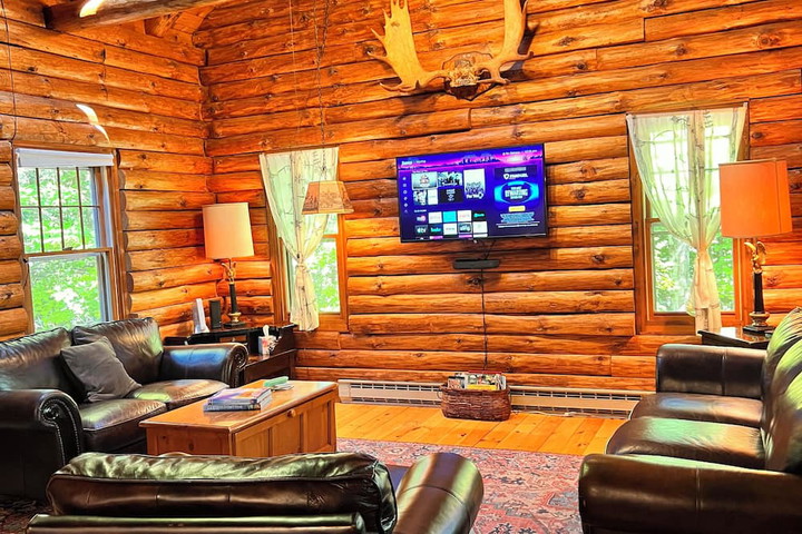 The Perfect Adk Log Cabin Getaway On 4 Acres And 5 Min. To Town! - Adirondack, NY