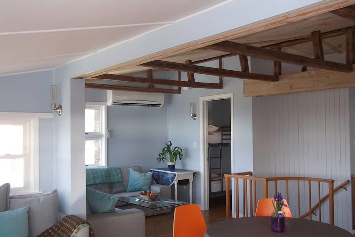 Water Front Summer Vacation Rental - Tiverton, RI