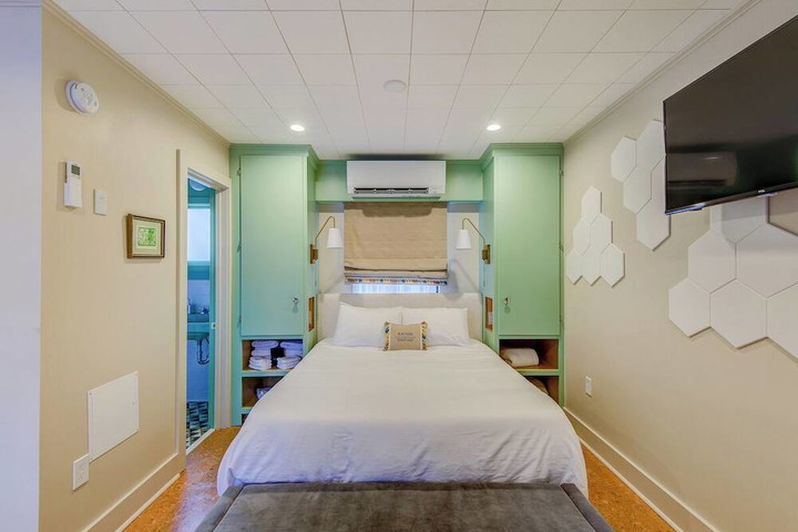 Historic Blue Ridge Tourist Court - Queen Plus - Boone, NC