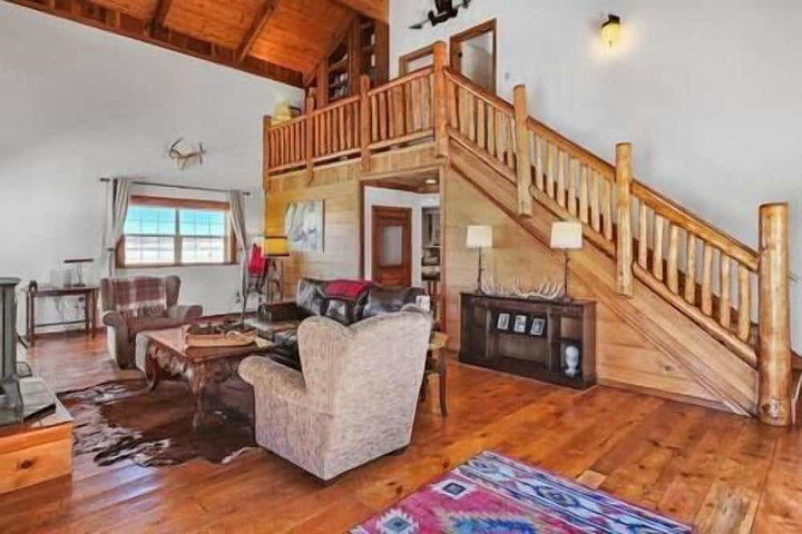 Spacious Mountain Chalet - Fairplay, CO