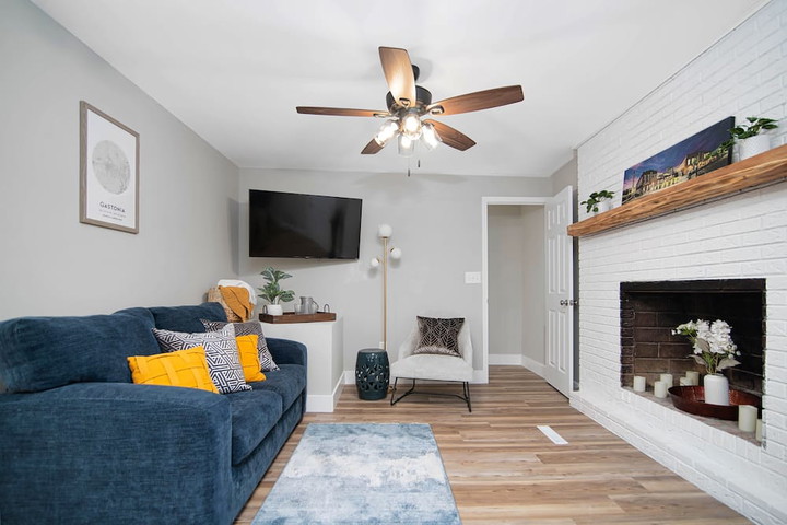 Spacious Family Friendly Work Play Haven! Ideal For Traveling Workers! Near Fuse - Gastonia, NC