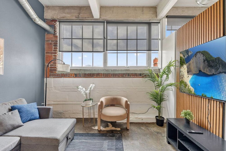 River Market Loft Stay - 2br Stay Near Downtown Kc - Kansas City