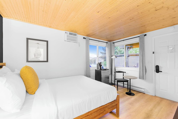 Come Stay At Placid Bay For Amazing Views! - Lake Placid, NY