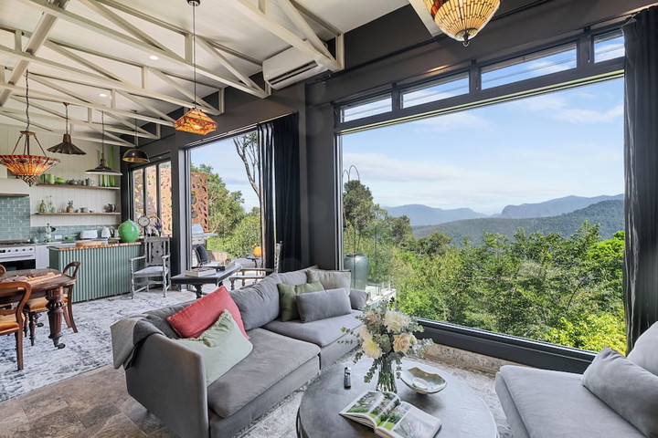 Belvedere Summer House - Beechmont