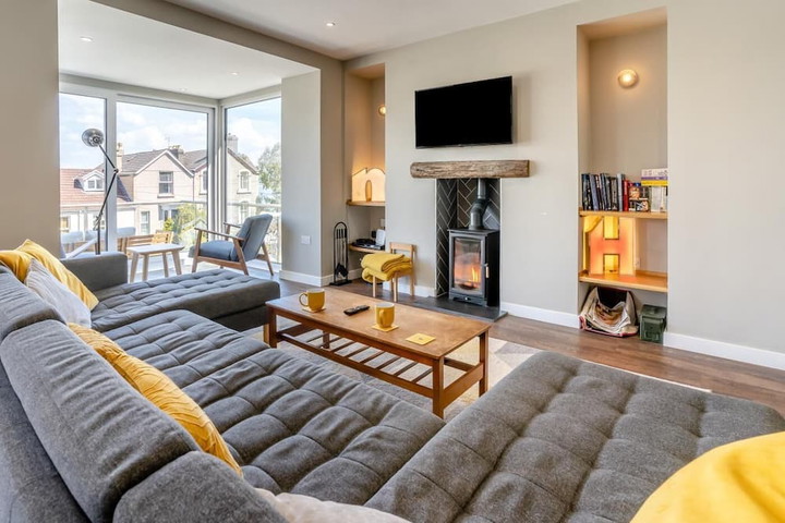 4 Bed In Mumbles (Oc-t32236) - The Mumbles