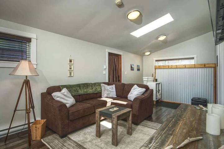 Oceanfront View 2 Entertainment Areas -Pet Friendly - Port Renfrew
