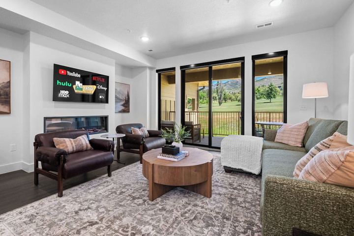 Eagles Nest Pt C206 | Mountain Views | Fireplace - Ogden, UT