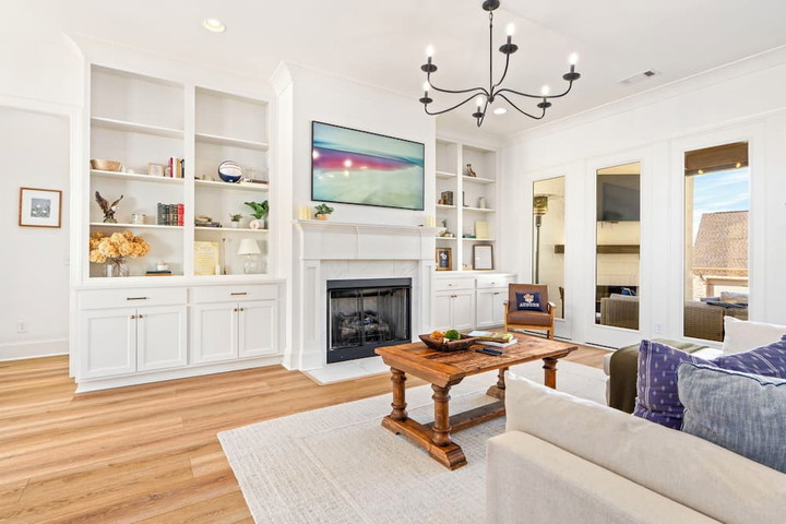 Gorgeous Spacious Home Close To Campus Perfect For Groups! King Bed 65 Smart Tv - Auburn, AL