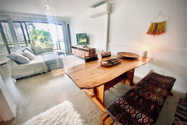 Perfect Byron Pad - Sleeps 5. Beach Access, Pool, Tennis Court, Walk To Town! - Bangalow
