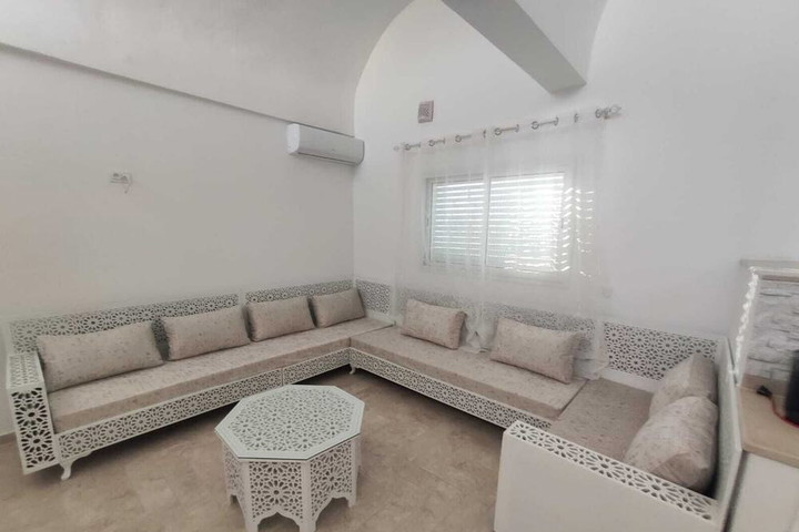 Villa Djerbienne Traditionnelle Avec Piscine - Djerba