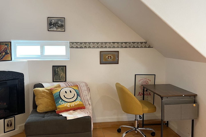 La Casita Divina / A Spanish Little Retreat - シミバレー, CA